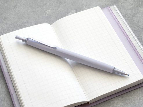 トンボ鉛筆 ZOOM L2 油性ボールペン 2024限定 スミレ – 文化堂│Pentonote